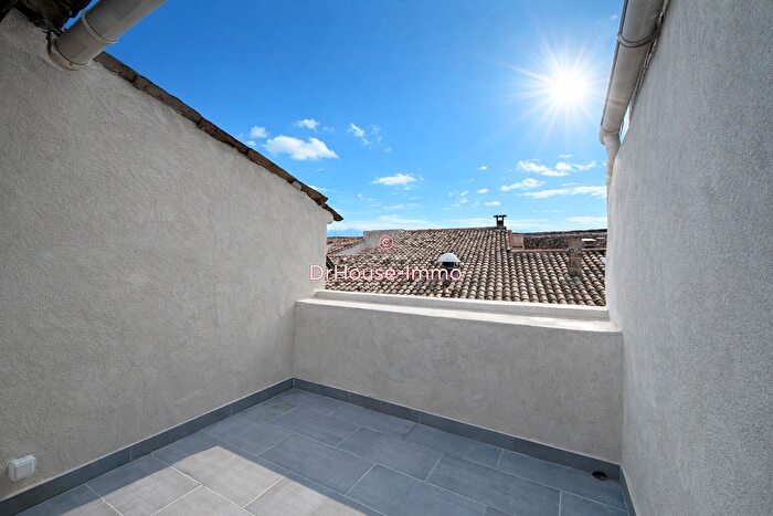 Appartement à louer - Saint-Jeannet - 4 pièces - 3 chambres