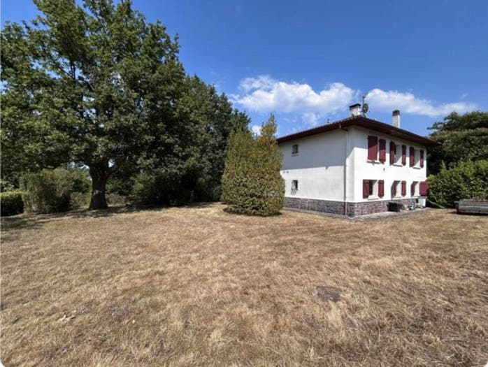 Maison 6 pièces à Larressore, à vendre