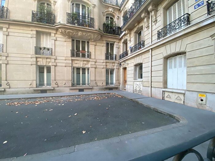 Appartement 1 pièce à Paris 17ème arrondissement, à louer