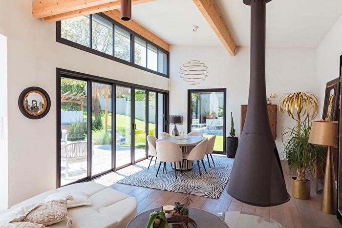 Maison à vendre - Saint-Brevin-les-Pins, Centre-ville, Stade - 7 pièces - 4 chambres