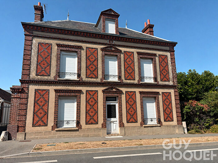 Maison 7 pièces à Châteaudun, Liberté, Martineaux, à vendre