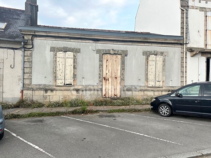 Maison à vendre - Carhaix-Plouguer - 4 pièces