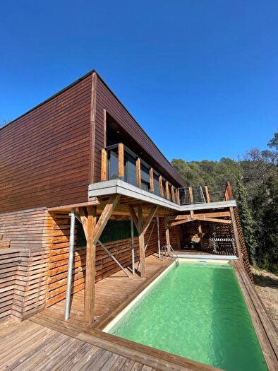 Maison 4 pièces à vendre à Salernes