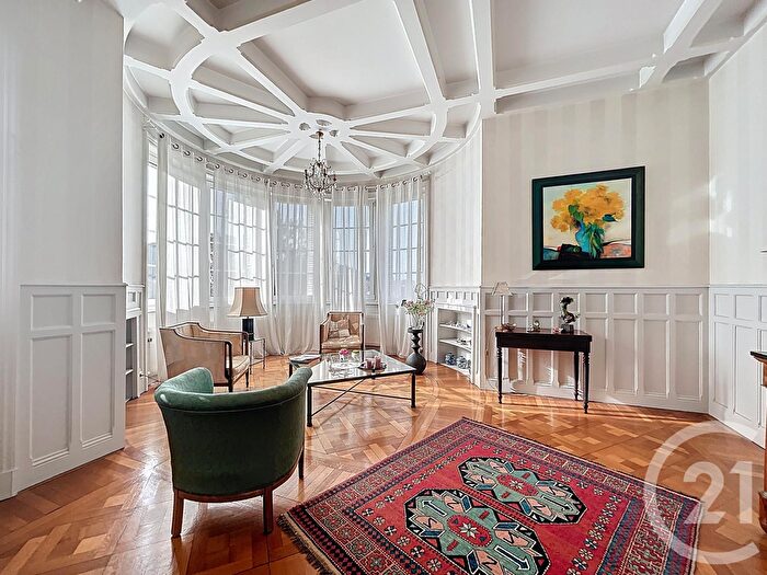 Maison 10 pièces à vendre à Épinal, La Vierge