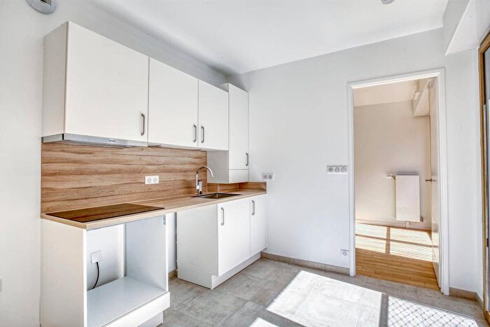 Appartement à louer - Montreuil, Versailles - 2 pièces - 1 chambre