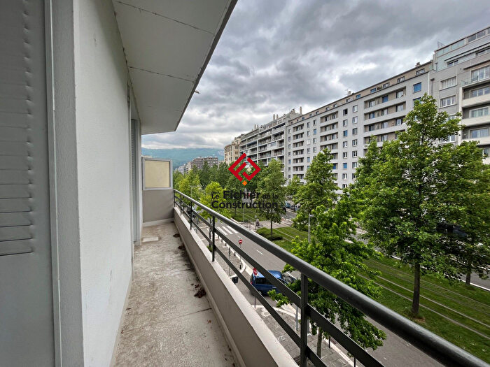 Grenoble, La Capuche, Grands Boulevards : Appartement 2 pièces à louer