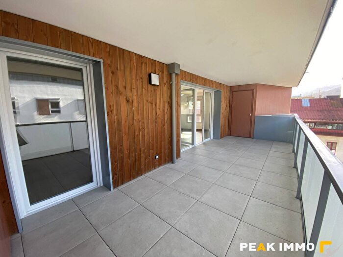 Appartement à louer - Sallanches - 3 pièces - 2 chambres