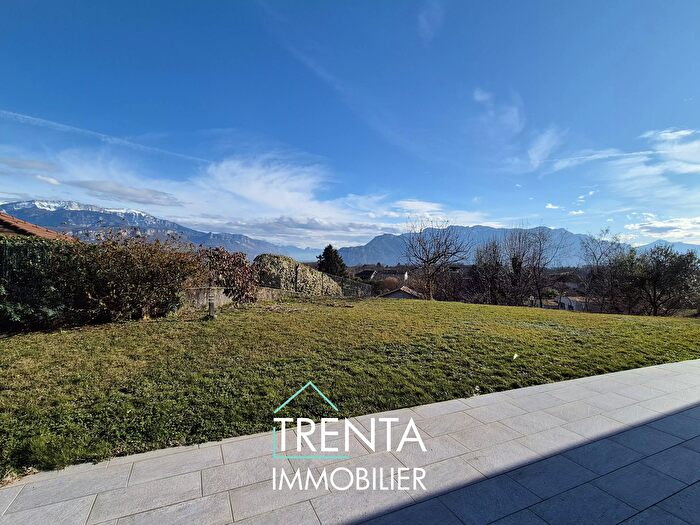 Maison à vendre - Saint-Cassien - 7 pièces - 5 chambres