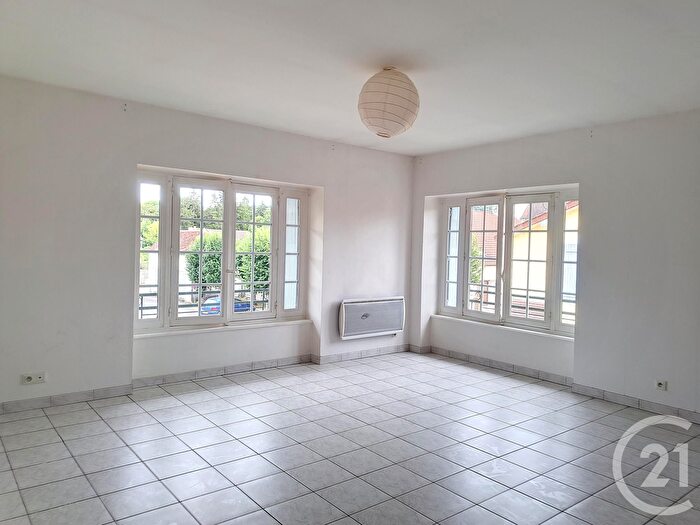 Appartement à louer - Longchamp-sur-Aujon - 4 pièces - 2 chambres