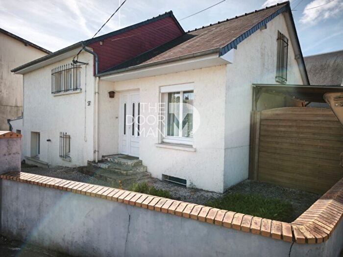 Maison 8 pièces à vendre à Mayenne, Nord Ouest
