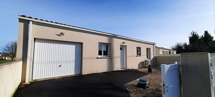 Maison à vendre - Semussac - 5 pièces - 3 chambres