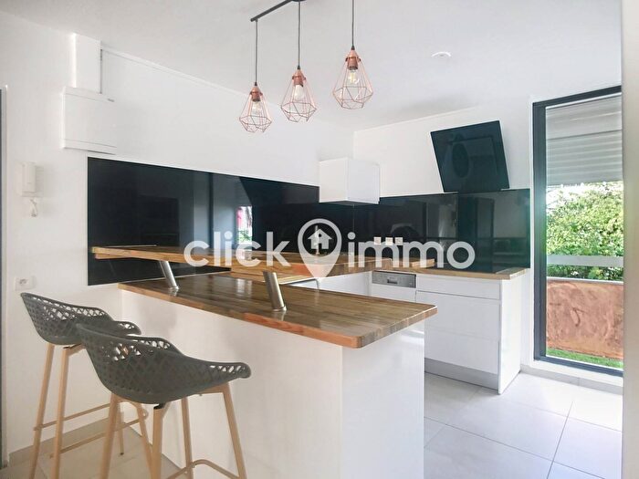 Appartement à louer - Les Abymes - 3 pièces - 1 chambre