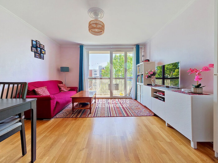 Asnières-sur-Seine, Coubertin : Appartement 3 pièces à vendre