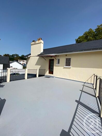 Appartement à louer - Billère, Centre-ville - 3 pièces - 2 chambres