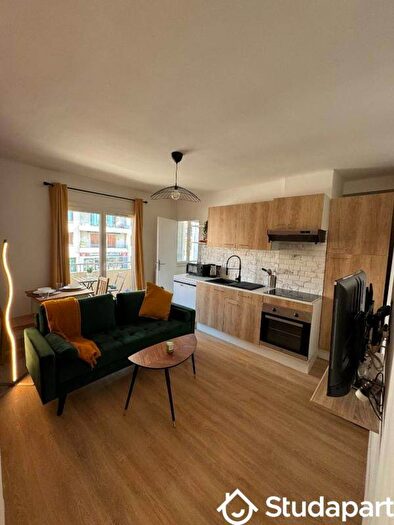 Les Chutes Lavies, Marseille 4ème arrondissement : Appartement 1 pièce à louer
