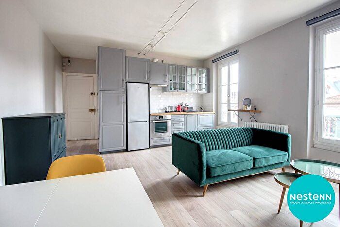 Appartement à louer - Centre Ville, Rueil-Malmaison - 2 pièces - 1 chambre