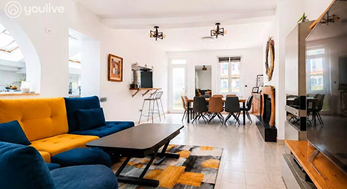 Saint-Sébastien-sur-Loire, Bords de Loire - Maison 7 pièces à vendre