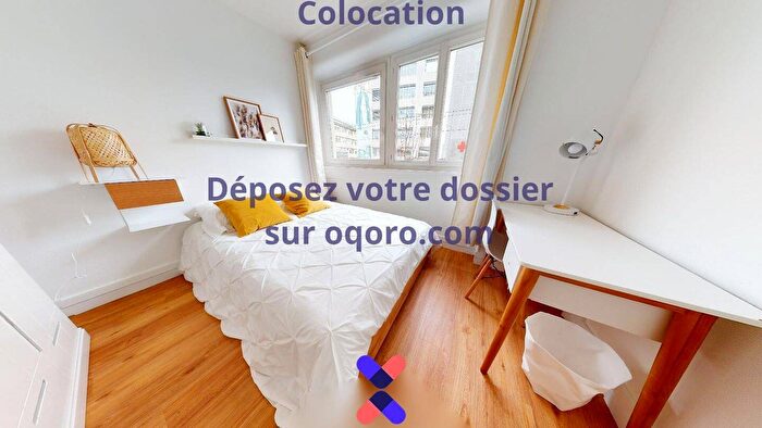 Appartement à louer - Sans Souci-Dauphiné, Lyon ème arrondissement - 6 pièces - 5 chambres