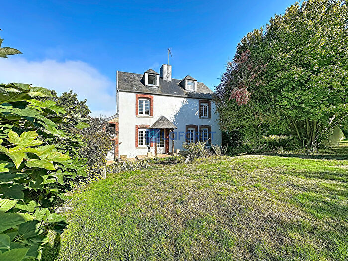 Saint-Georges-des-Groseillers - Maison 9 pièces à vendre