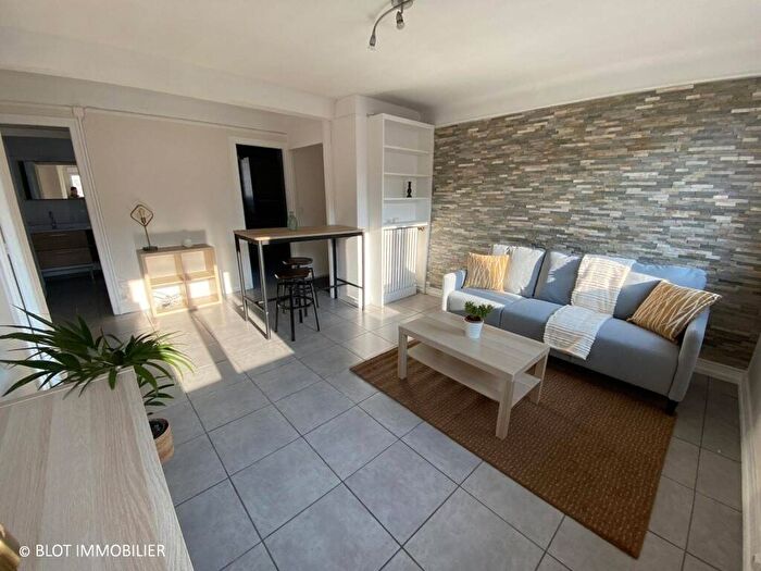 Appartement à louer - Rennes - 3 pièces - 2 chambres
