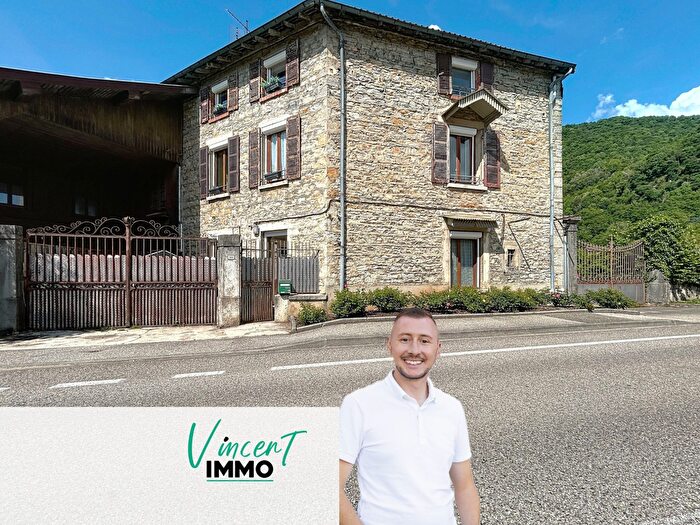 Maison à vendre - Lagnieu - 7 pièces - 4 chambres