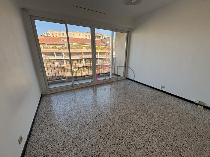 Appartement à louer - Aix-en-Provence, Centre-ville - 1 pièce