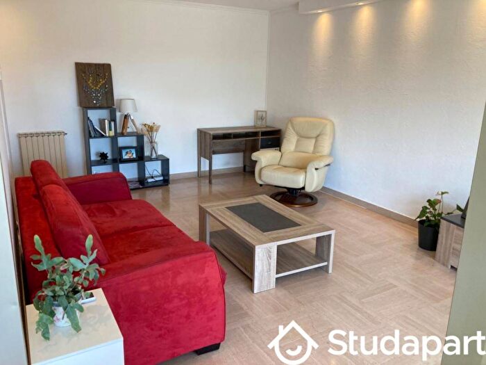 Appartement à louer - Saint Maymes-Lauvert, Antibes - 2 pièces - 1 chambre