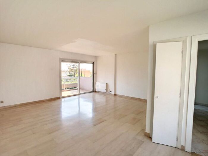 Appartement 4 pièces à Antibes, Rastines, Super Antibes, Laval, La Fontonne, à louer