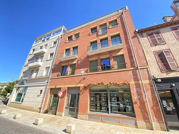 Appartement à louer - Cathédrale, Troyes - 4 pièces - 2 chambres