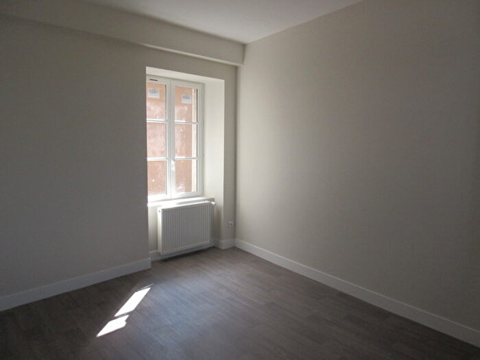 Appartement à louer - Rodez, Centre historique, Vieux-Rodez - 2 pièces - 1 chambre