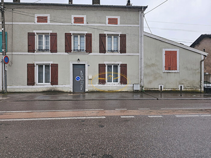 Maison à vendre - Tronville-en-Barrois - 8 pièces - 5 chambres
