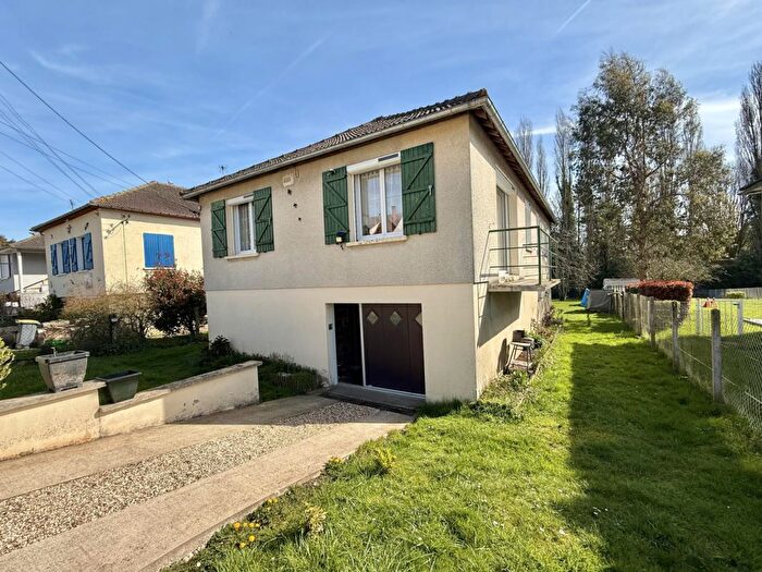 Maison à vendre - Marines - 5 pièces - 4 chambres