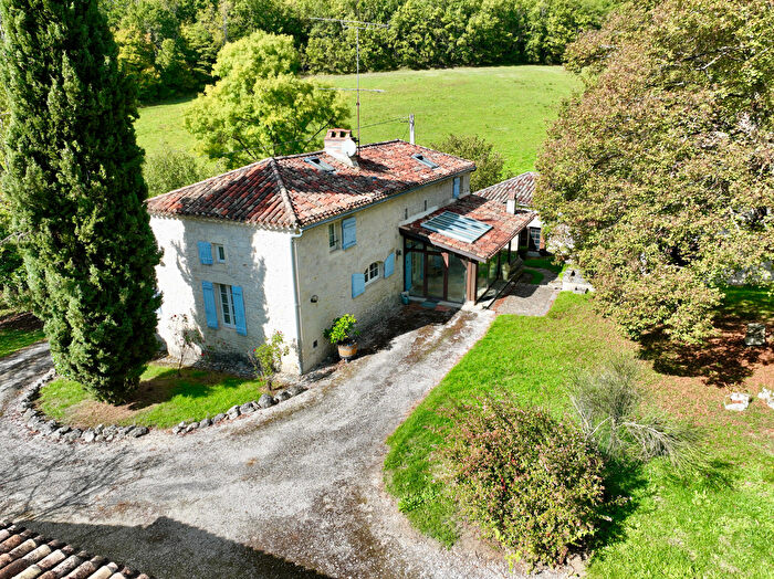 Maison à vendre - Saint-Martin-de-Beauville - 7 pièces - 4 chambres