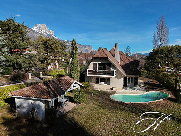 Maison à vendre - Saint-Ismier - 7 pièces - 5 chambres