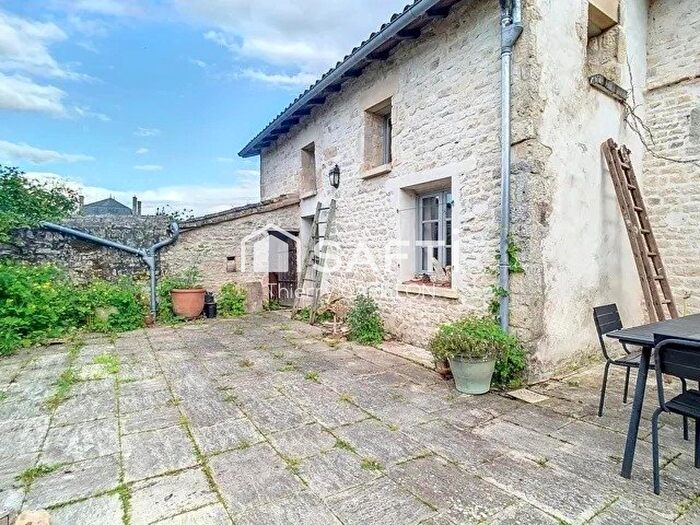 Maison à vendre - Pamproux - 6 pièces - 4 chambres