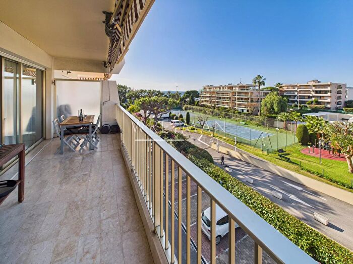 Appartement à vendre - Saint-Laurent-du-Var, Bord de Mer, Port de Plaisance - 3 pièces - 2 chambres