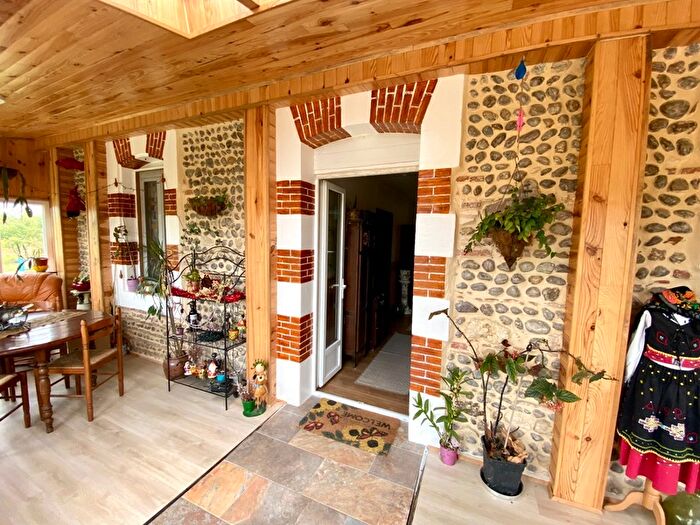 Maison à vendre - Renung - 8 pièces - 6 chambres