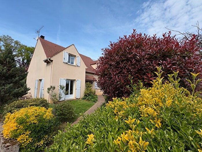 Maison 8 pièces à vendre - Saint-Arnoult-en-Yvelines
