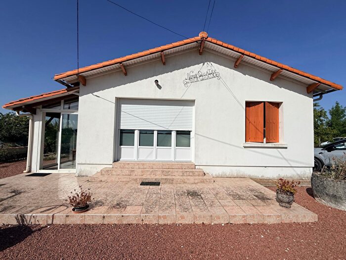 Maison 4 pièces à vendre - Saintes, Centre-ville