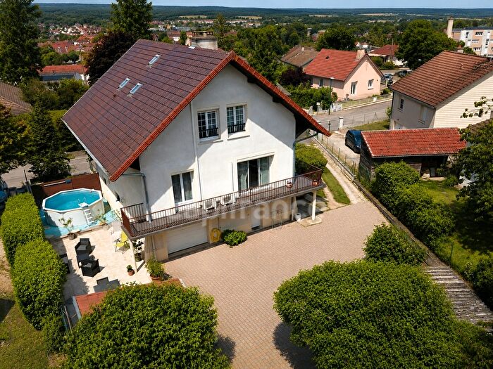 Maison 7 pièces à vendre à Is-sur-Tille