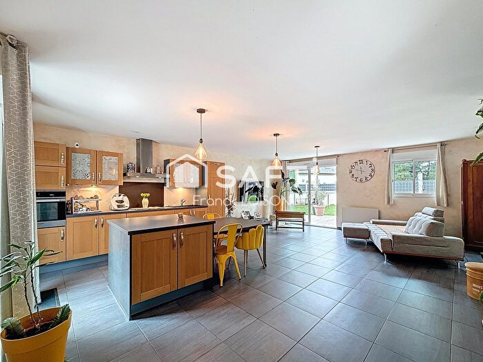 Maison à vendre - Monts - 5 pièces - 3 chambres