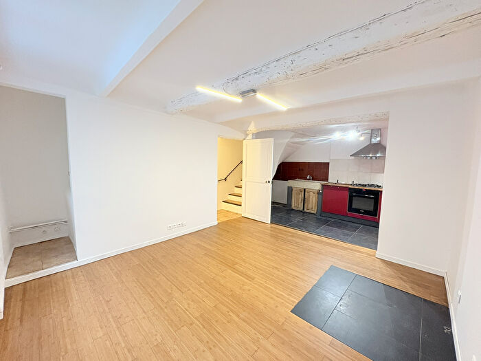 Maison à vendre - Vence, Centre-ville - 4 pièces - 2 chambres