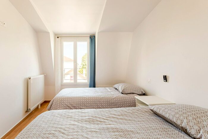 Appartement 4 pièces à Choisy-le-Roi, Gondoles, à louer