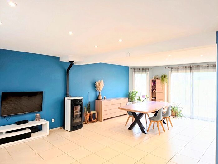 Maison à vendre - Rieux - 5 pièces - 4 chambres