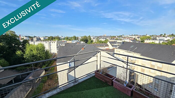 Appartement 5 pièces à vendre à Nantes, Hauts-Pavés, Saint-Pasquier, Saint-Félix, Université