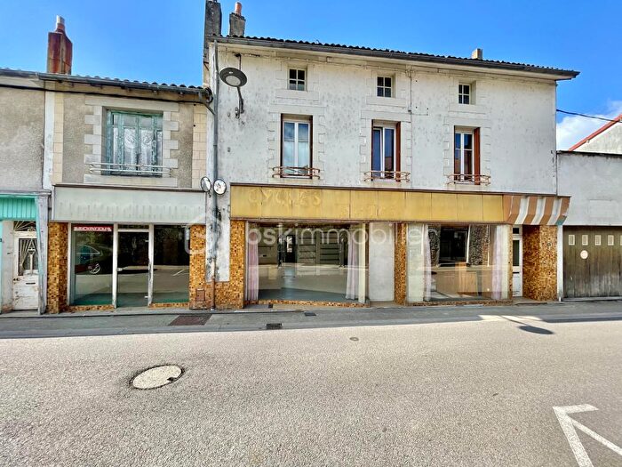 Maison 9 pièces à vendre à Oradour-sur-Vayres