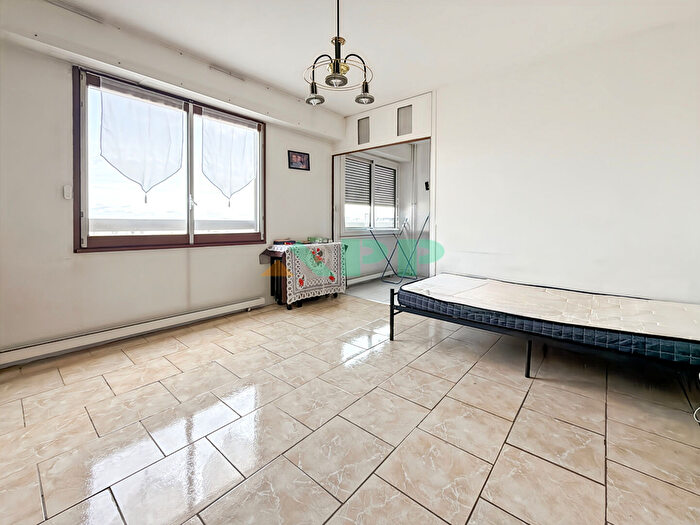 Appartement à vendre - Paris e , Flandre, Aubervilliers - 1 pièce