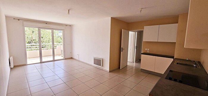 Appartement à louer - Sud, Le Luc - 3 pièces - 2 chambres