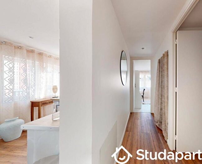 Appartement à louer - Saint Clément-Jardin des Plantes-Grammont, Rouen - 1 pièce - 1 chambre