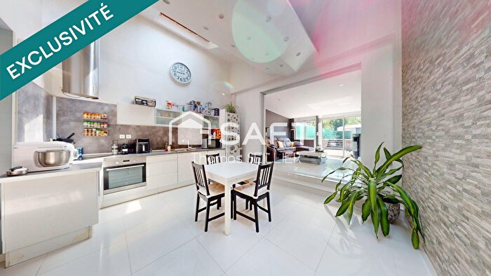 Roubaix, Cartigny, Hutin : Maison 5 pièces à vendre